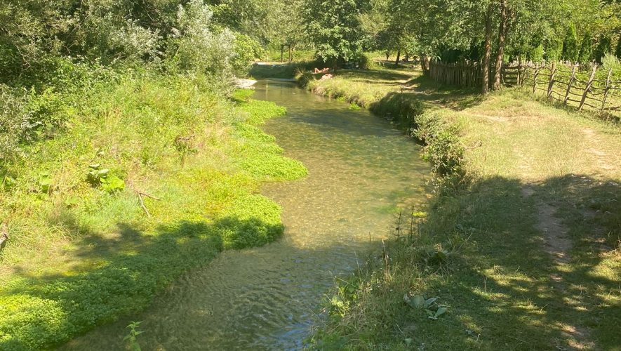 KLISUROM REKE GRADAC: Pešačka tura i za početnike - Globalnamreza.rs